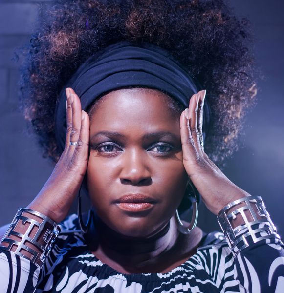 Lisa Hunt & band | Offbeat Operations Entertainment Agency ...